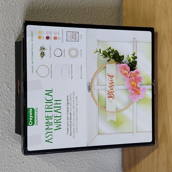 Crayola | Office | New Crayola Make Your Own Wreath Kit | Poshmark